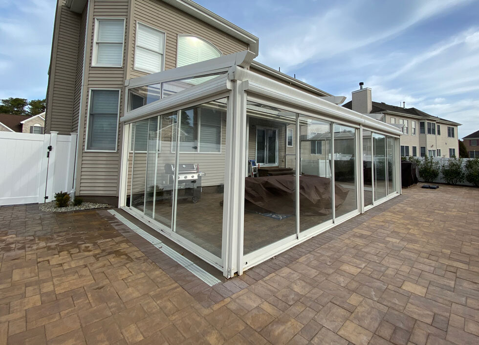 Sunroom | Glass Sunrooms | Custom Made Sunrooms | Pergola Roof